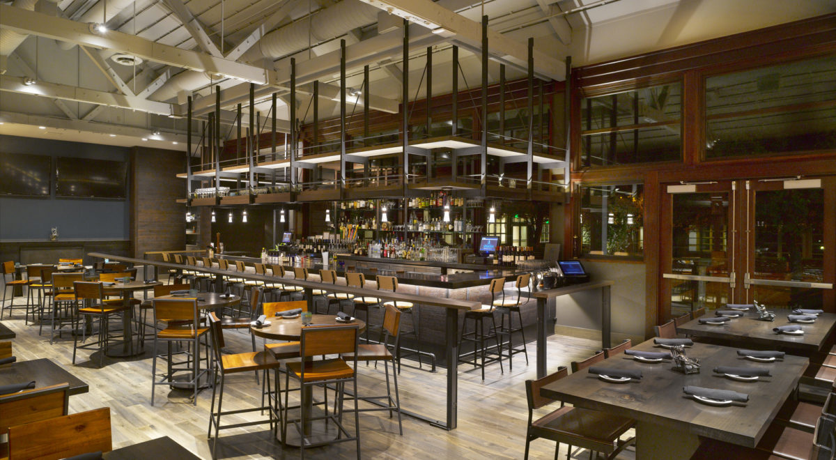 Packers Kitchen + Bar – GGLO